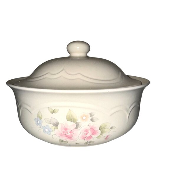 Pfaltzgraff | Kitchen | Vintage Pfaltzgraff Heritage Covered Casserole ...